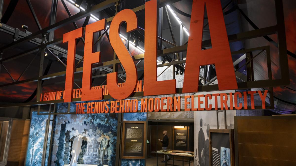 Córdoba reivindica la figura de Nikola Tesla, científico e ingeniero ...